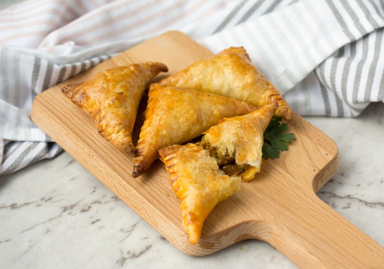 Baked Mild Chicken Curry Puffs | Asian Inspirations