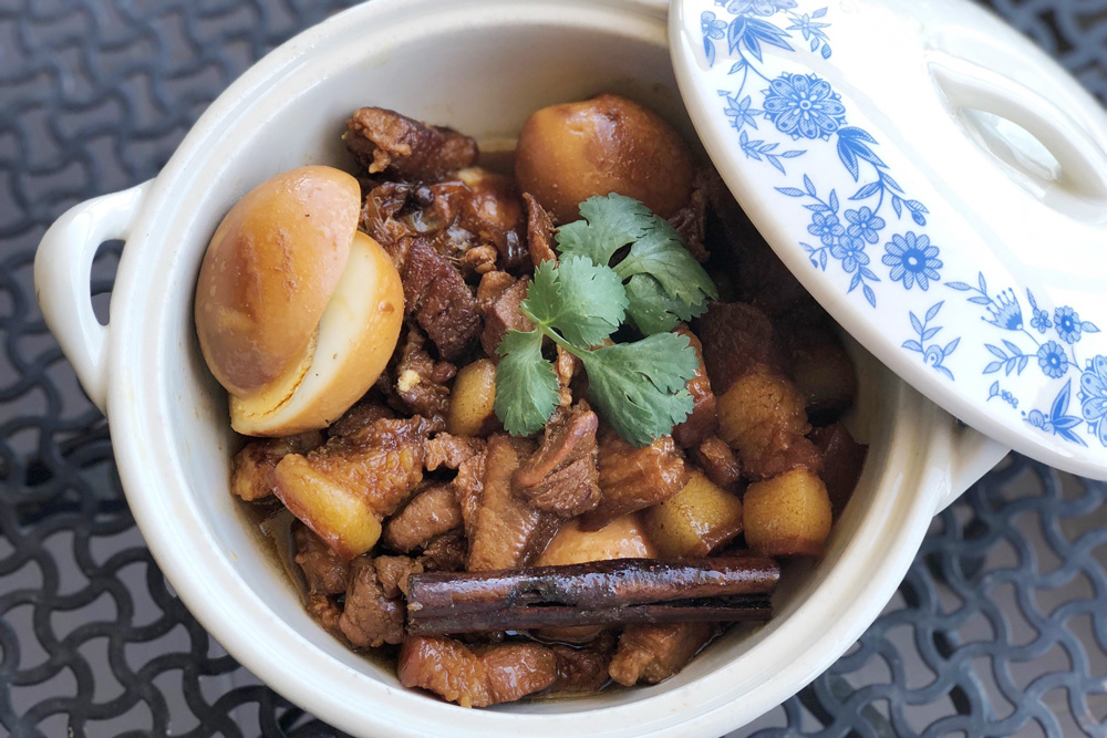 Braised Pork Belly (Tau Eu Bak) | Asian Inspirations