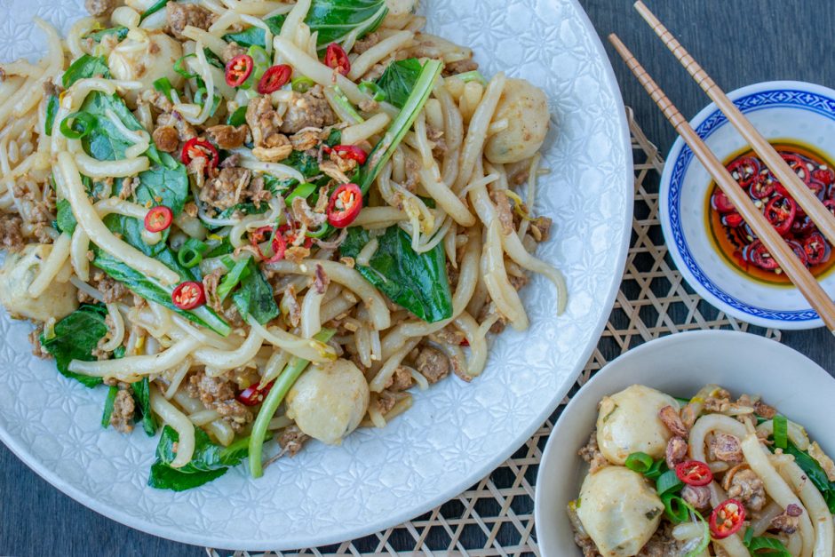 Fried Loh Shi Fun with Minced Pork | Asian Inspirations