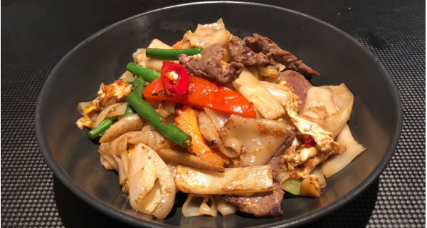 Thai Stir Fried Noodles (Pad See Yew) | Asian Inspirations