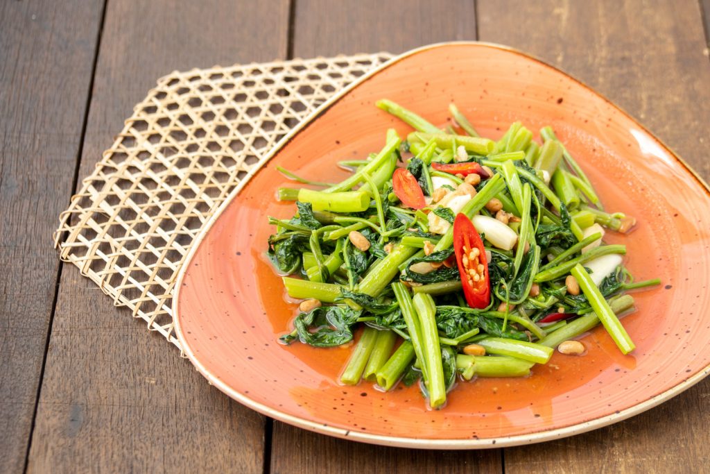 Stir-Fried Water Spinach with Salted Soybean (Pad Pakboong Tao-Jiew ...