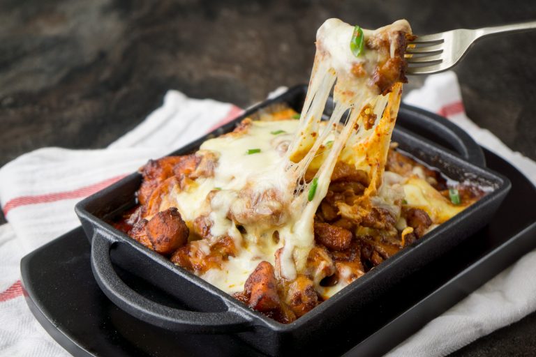 Korean Fire Chicken with Cheese (Cheese Buldak) | Asian Inspirations