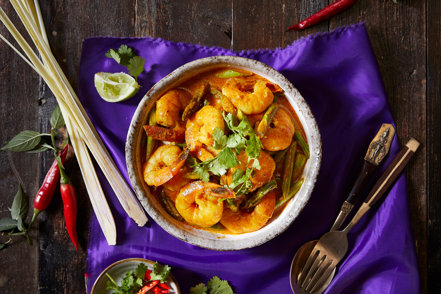Yellow Prawn Curry (Gang Leung Goong Now Mai Farang) | Asian Inspirations