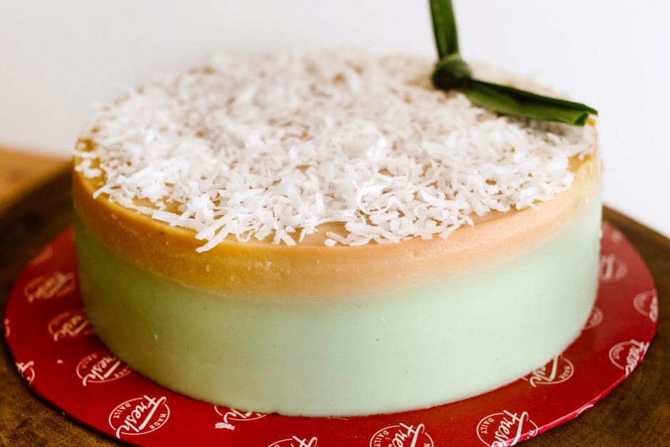 Pandan Gula Melaka Agar Layer Cake | Asian Inspirations