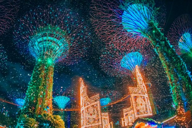 How Do Asians Celebrate Christmas? | Asian Inspirations