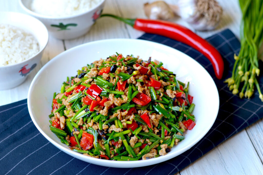 Stir Fry Garlic Chives with Pork Mince (Cang Ying Tou - Fly Heads ...