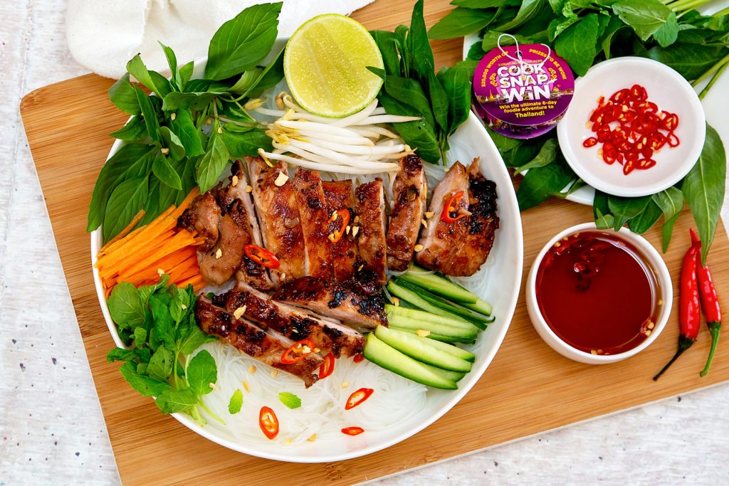 Bun Ga Thom (Vietnamese Fragrant Chicken Vermicelli) | Asian Inspirations