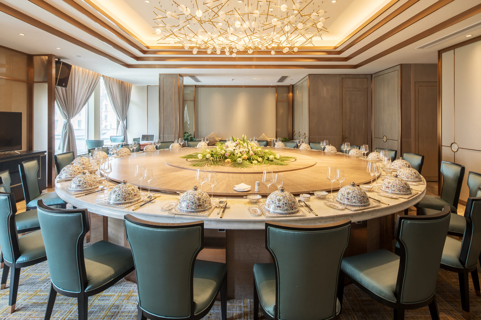 The Basics of Chinese Table Etiquette | Asian Inspirations