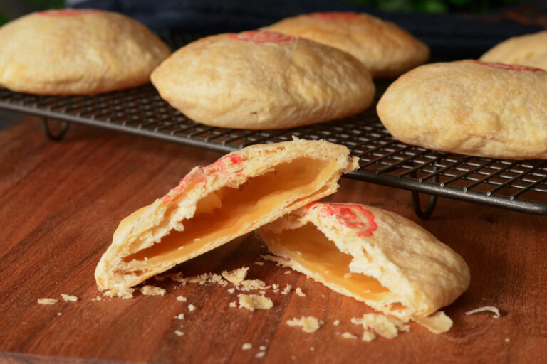 Taiwanese Sun Cakes (Tai Yang Bing) | Asian Inspirations