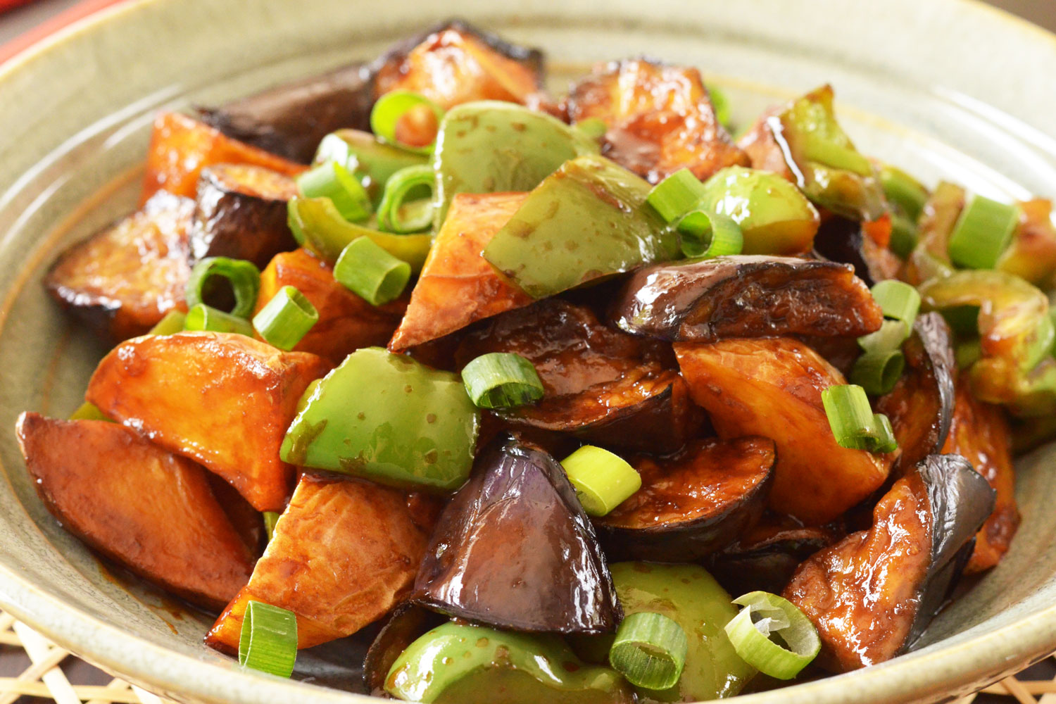 Stir-Fried Eggplant, Potato and Capsicum (Di San Xian) | Asian Inspirations