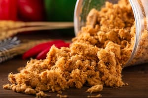 Vietnamese Grilled Rice Paper (Banh Trang Nuong) | Asian Inspirations