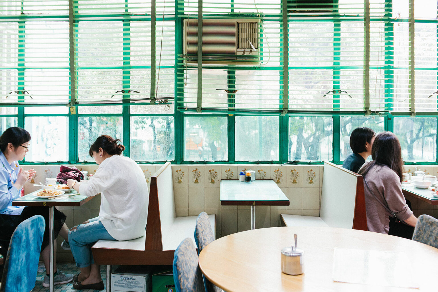 Cha Chaan Teng: The Bustling Folksy Diners of Hong Kong | Asian ...